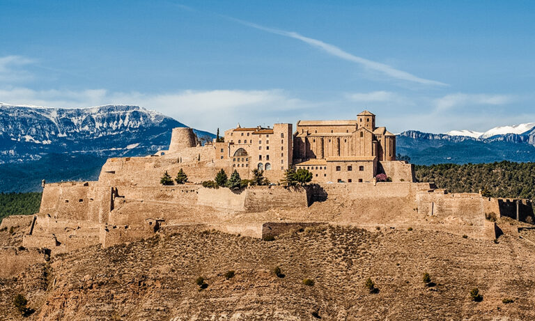 The Lady in White of Cardona Castle: Love, Death, and Haunting